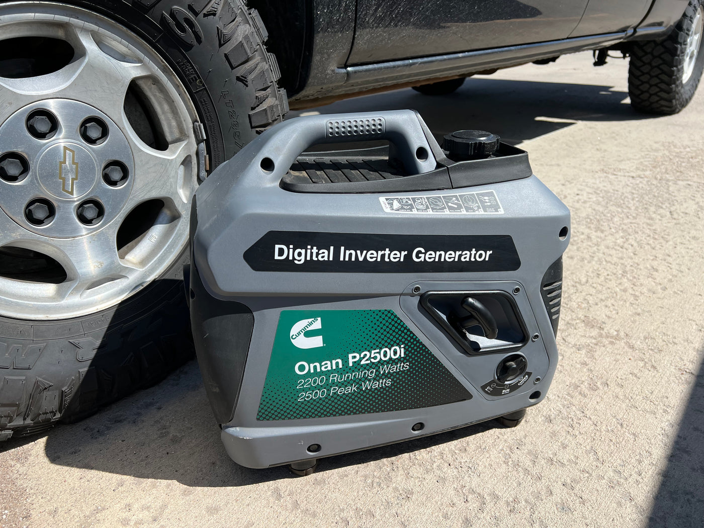 Cummins Onan P2500i Portable Generator - A058U944